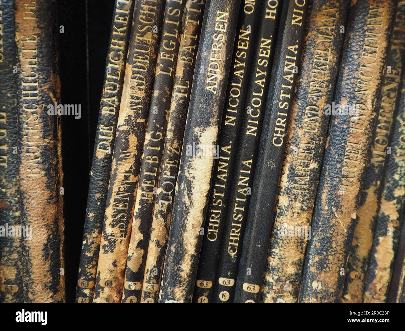 Vintage covers hi-res stock photography and images - Alamy