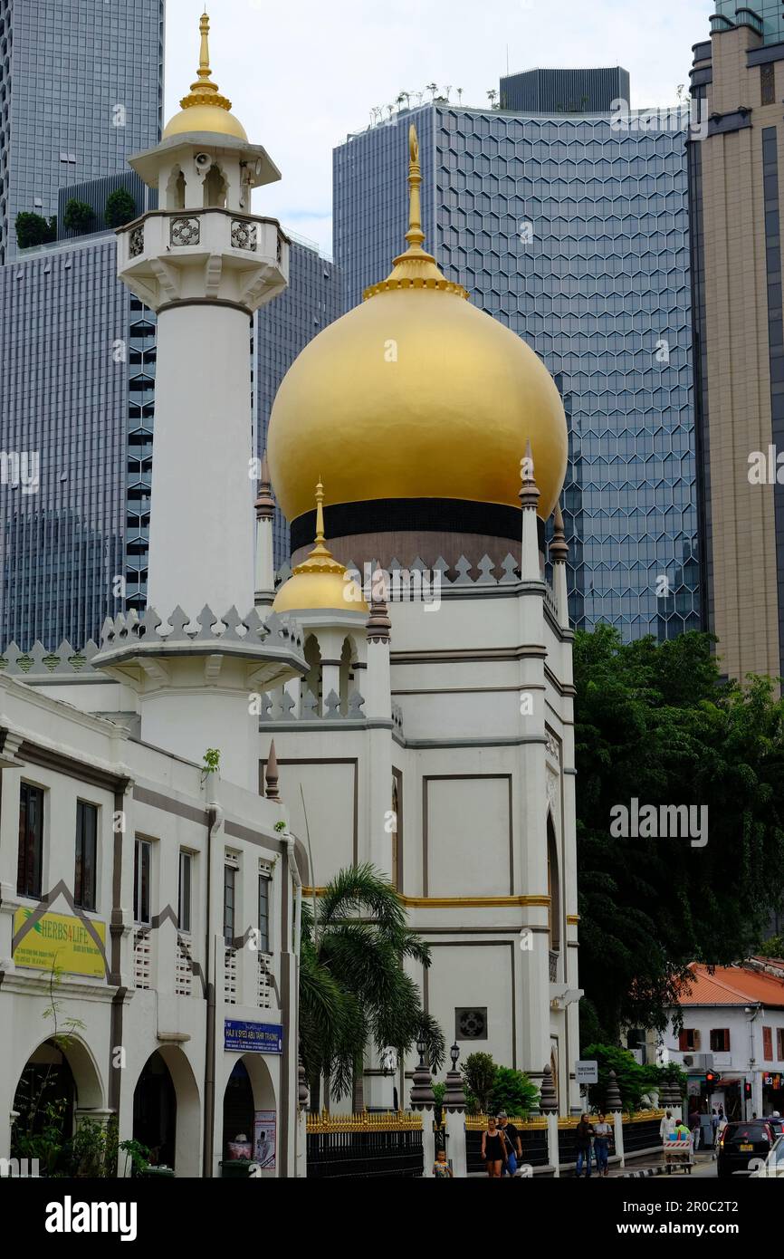 Singapore - Sultan Mosque - Masjid Sultan Stock Photo - Alamy