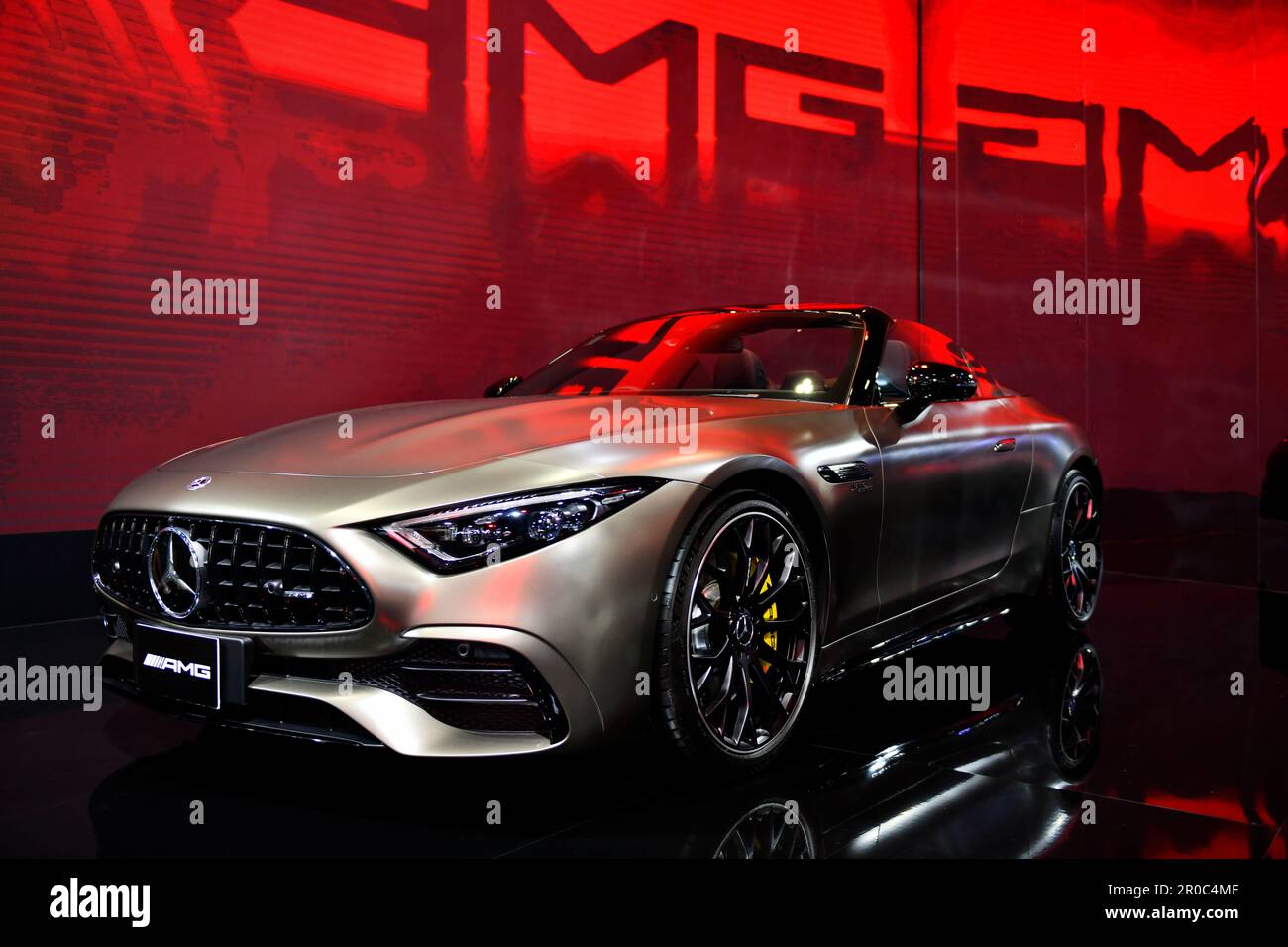 Mercedes amg sl 2023 hi-res stock photography and images - Alamy