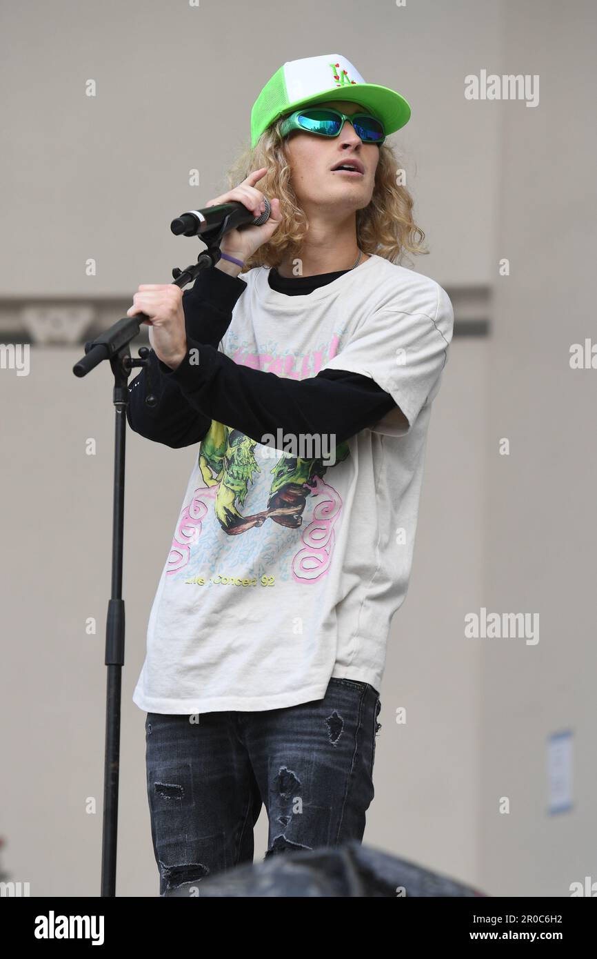 Perofmance hi-res stock photography and images - Alamy