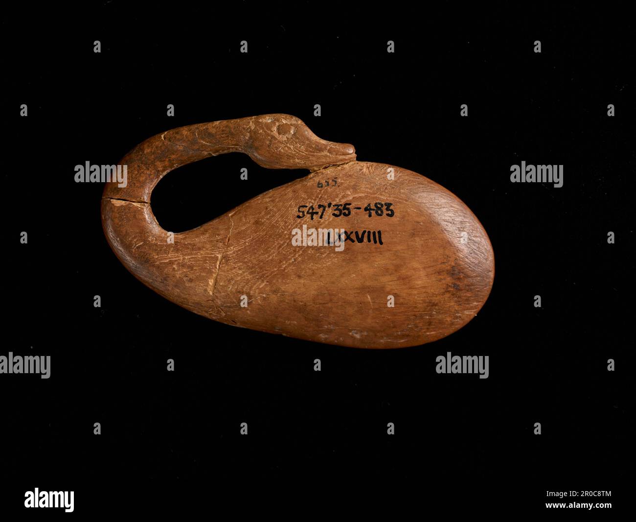 Cosmetic Spoon 1500-1300 BC. New Kingdom (18th Dynasty Stock Photo - Alamy