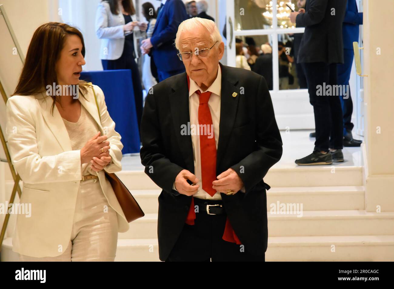 Father ngel hi-res stock photography and images - Alamy