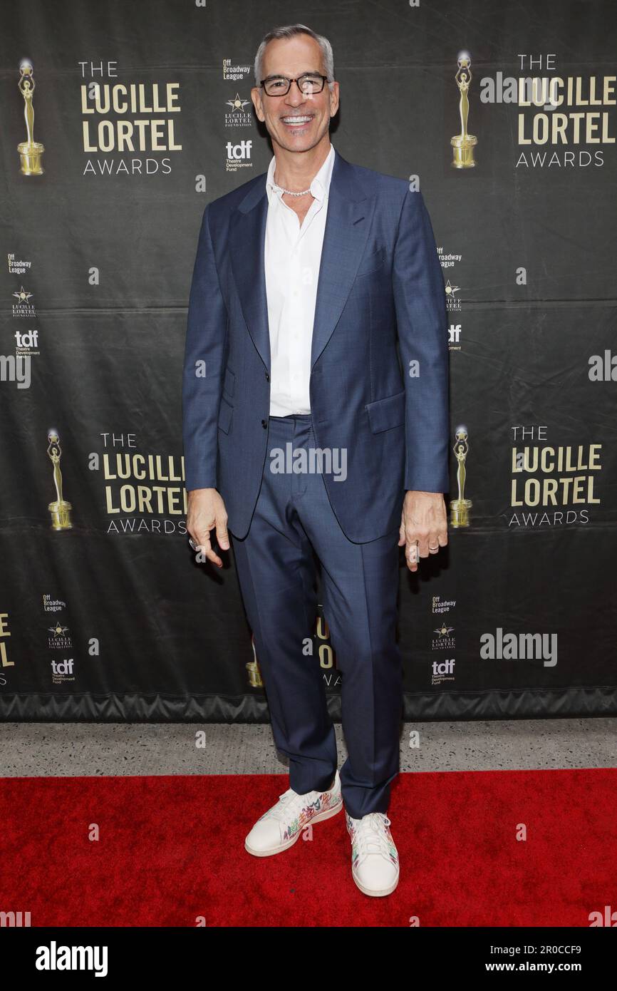 Broadwar hi-res stock photography and images - Alamy