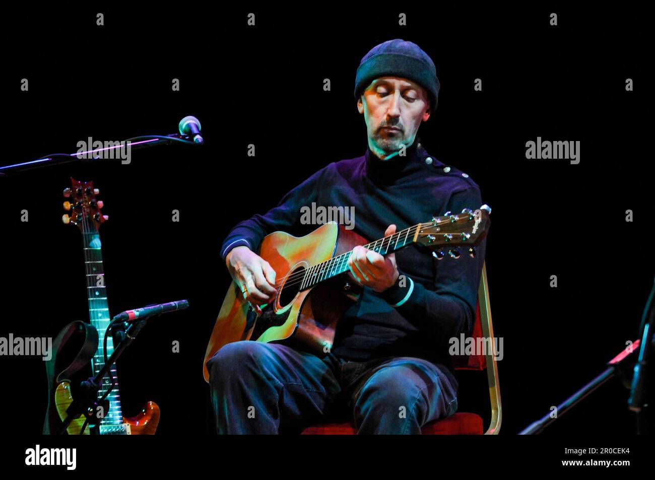 Ian Bairnson guitarist and session musician who played with Pilot , The ...