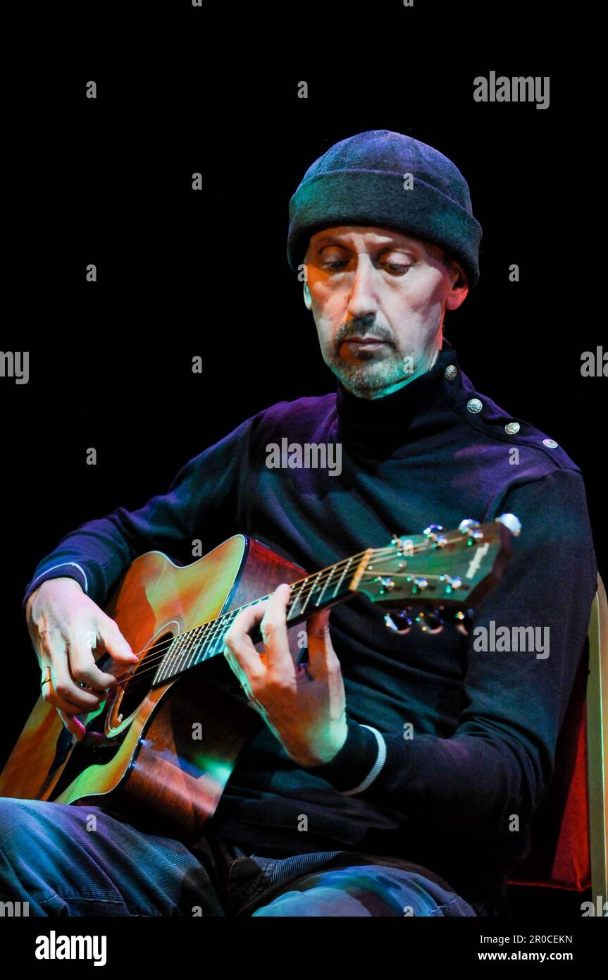 Ian Bairnson guitarist and session musician who played with Pilot , The ...