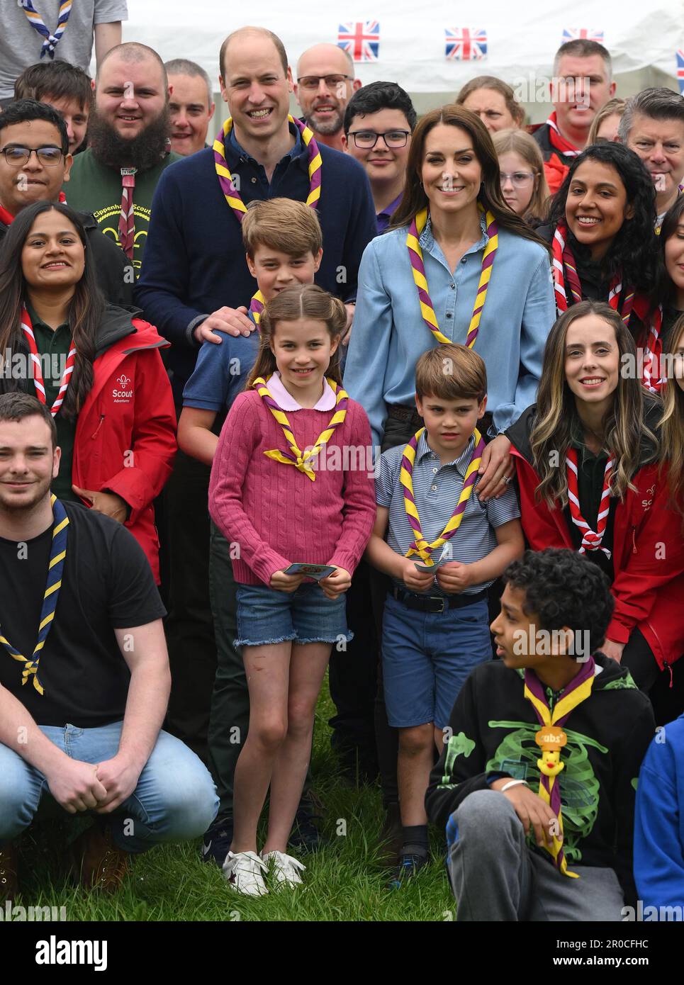 The Prince of Wales, Princess of Wales, Prince George, Princess ...