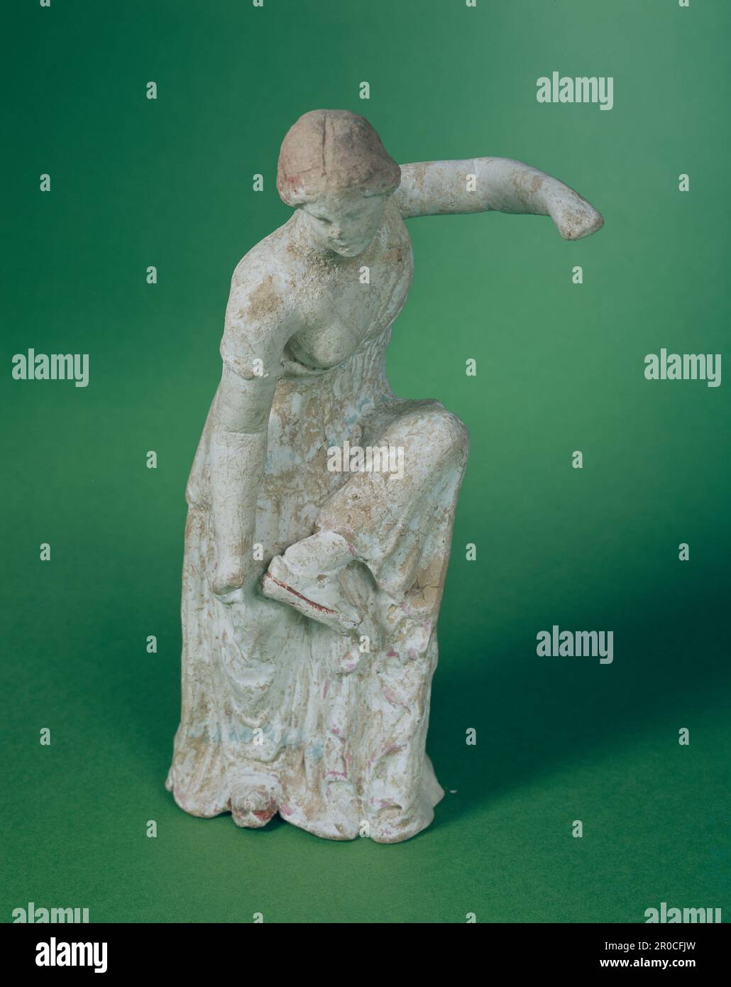 Terracotta figurine of aphrodite hi-res stock photography and images ... Terracotta figurine of aphrodite hi-res stock photography and images ...