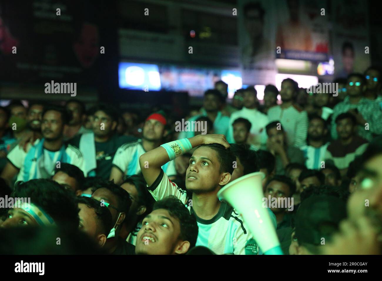 Crazy argentina football fans hi-res stock photography and images - Alamy
