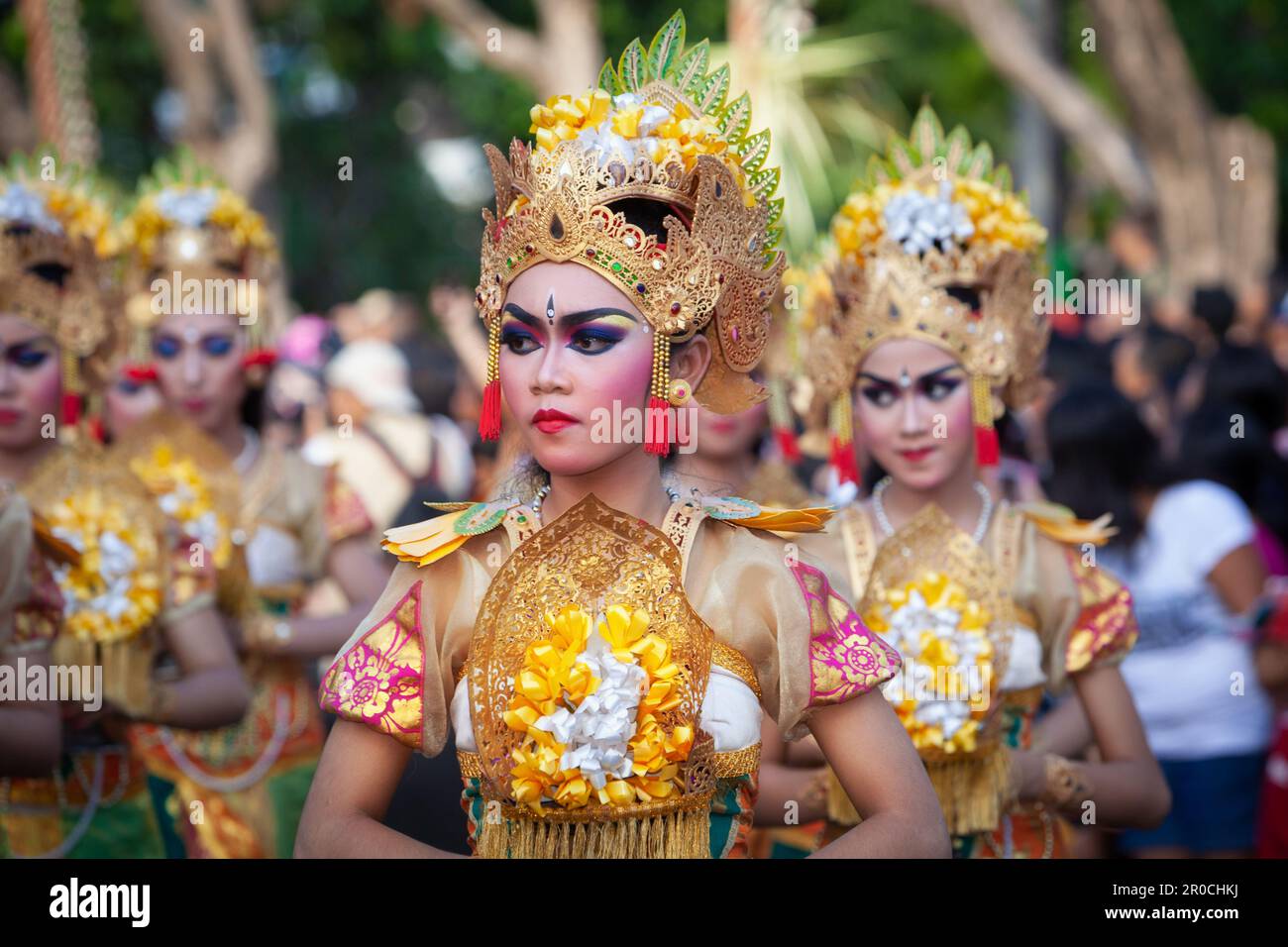 Raya dance hi-res stock photography and images - Alamy