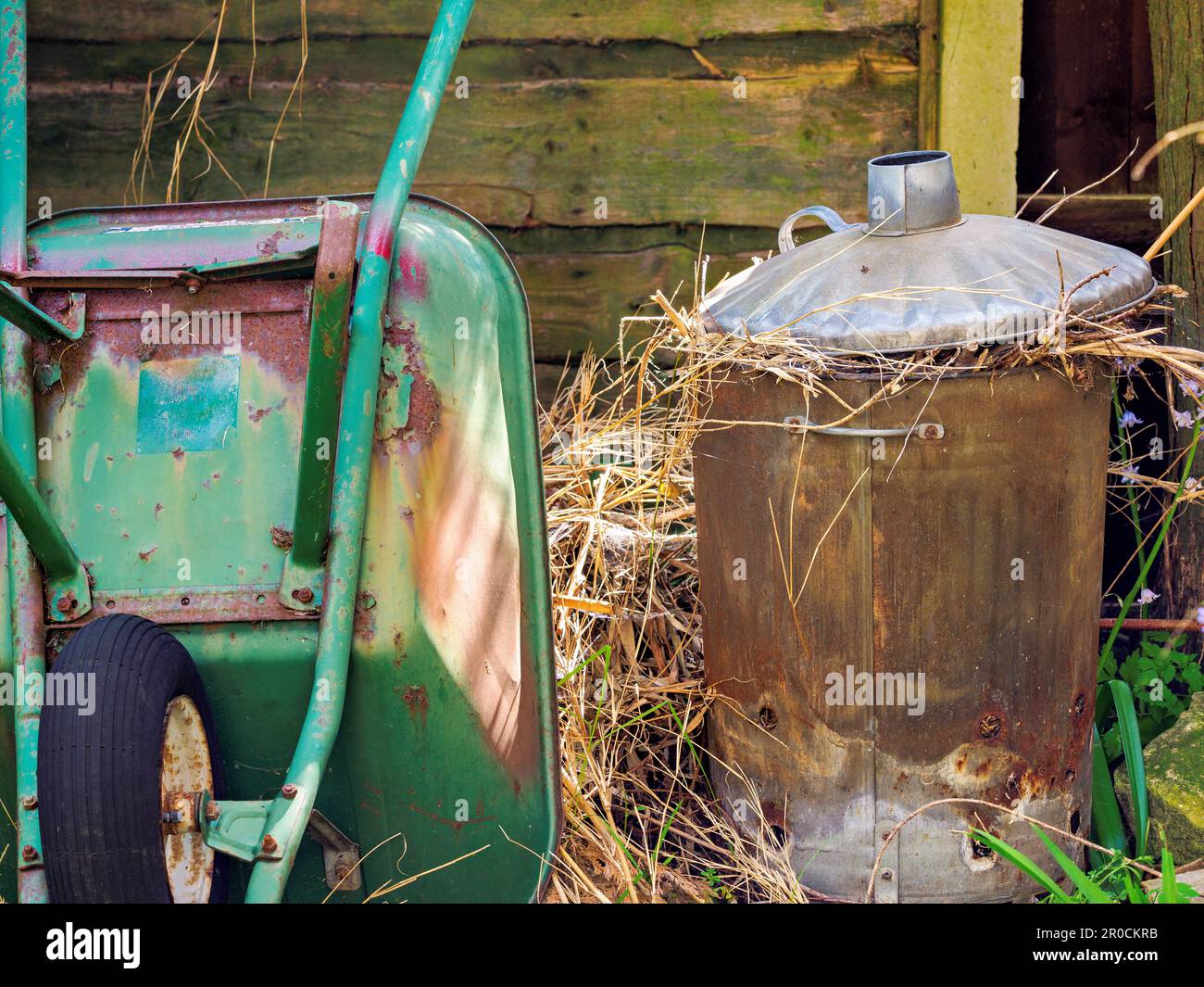 Rusty metal fire bin hi-res stock photography and images - Alamy