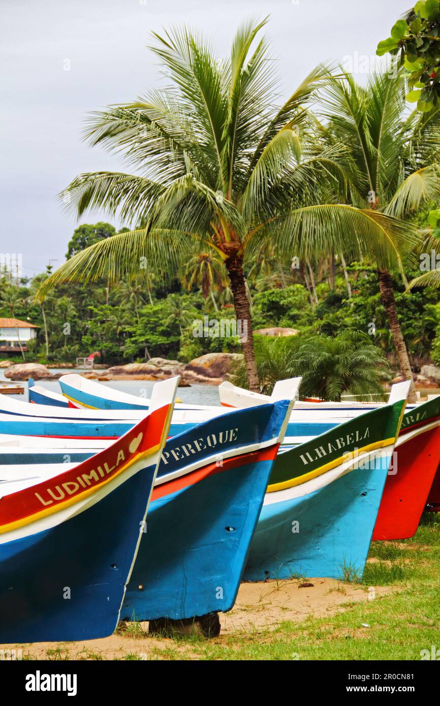 Tranquil seascape features boats hi-res stock photography and images ...