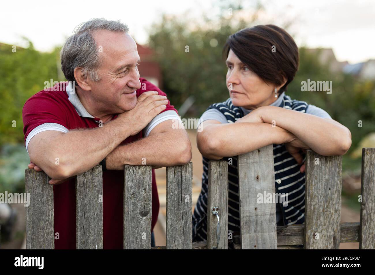 Coversation conversing hi-res stock photography and images - Alamy