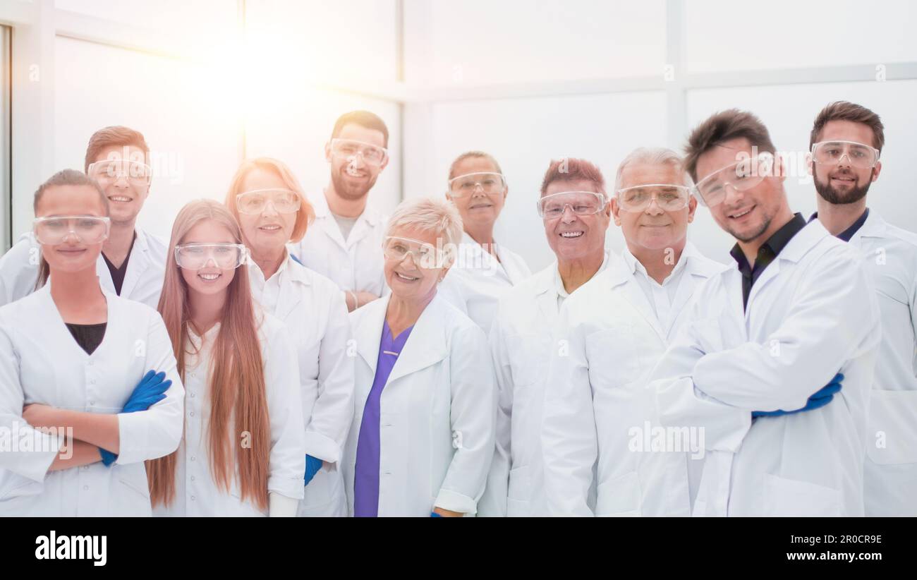 Group doctors scientists standing hi-res stock photography and images ...