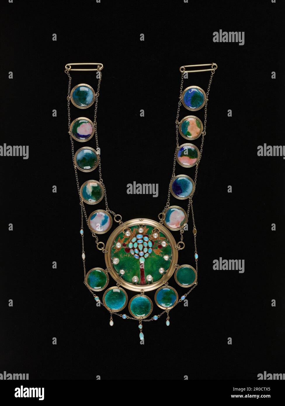 The Christabel Necklace, 1893. Jeweller: Sir George James Frampton ...