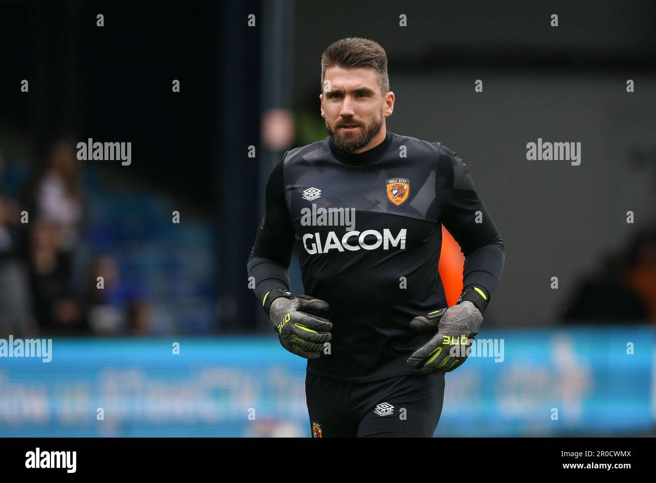 Matt Ingram #1 of Hull City warms up during the Sky Bet Championship ...