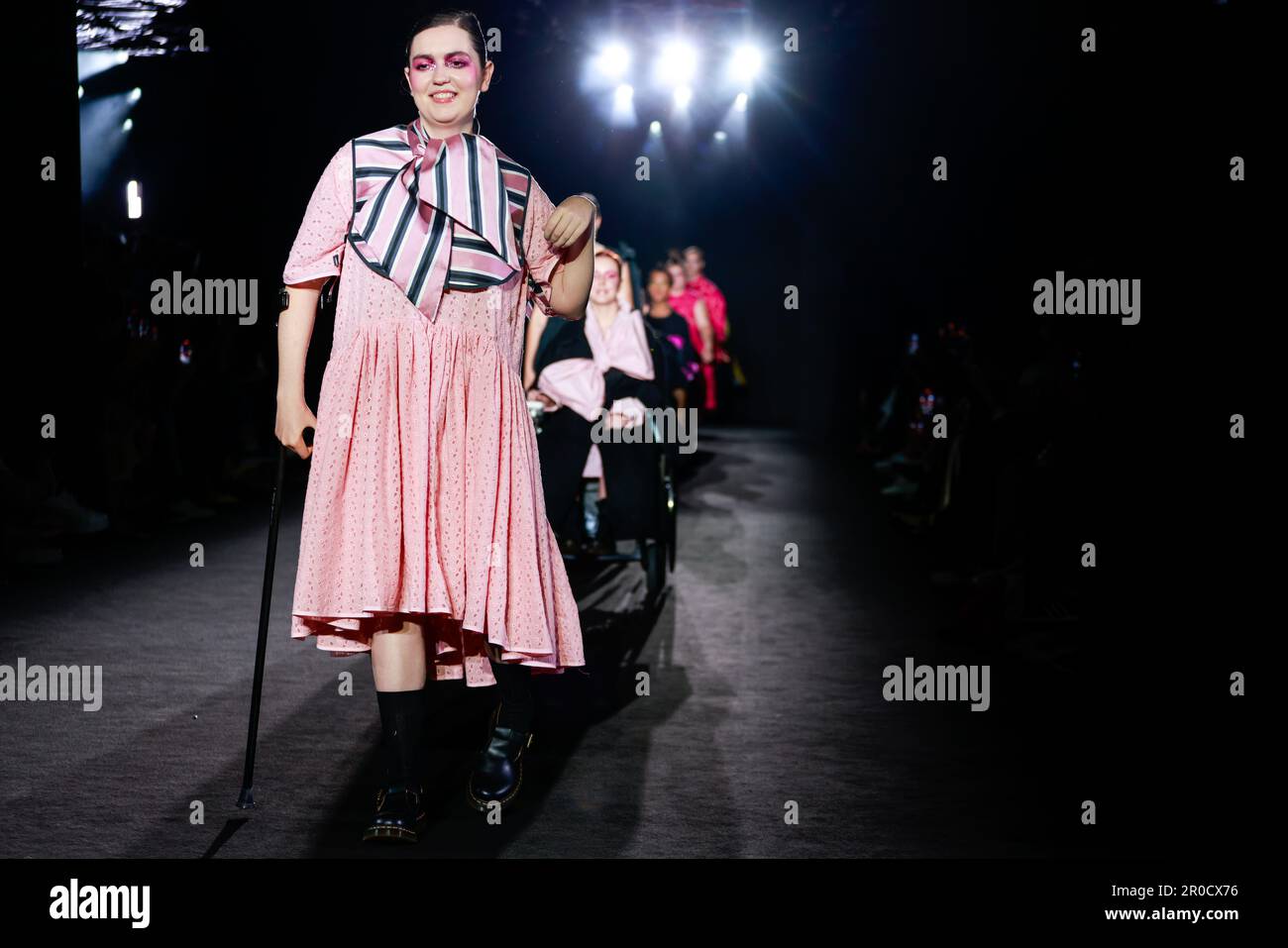 Modelo de silla hi-res stock photography and images - Alamy