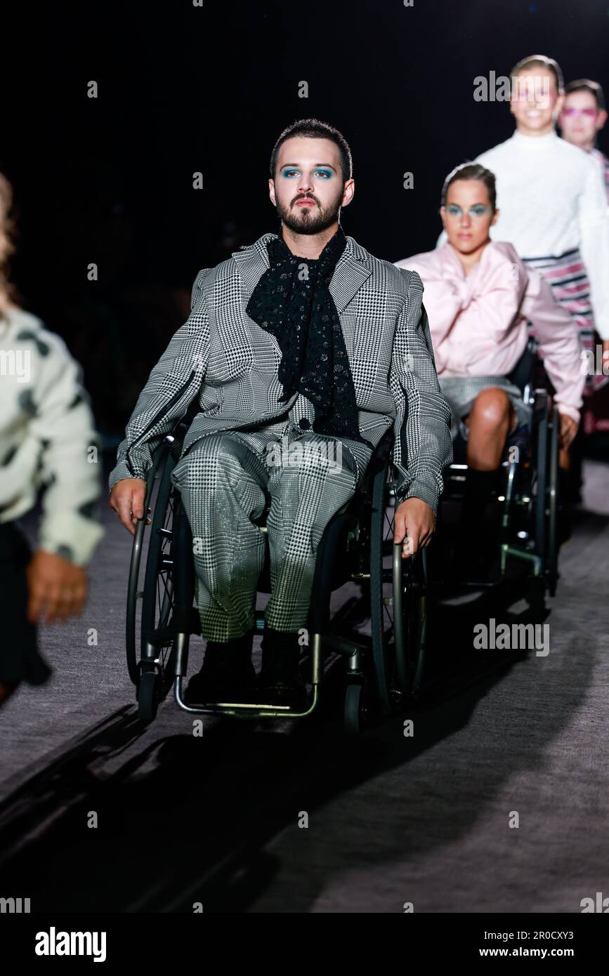 Modelo de mano hi-res stock photography and images - Alamy