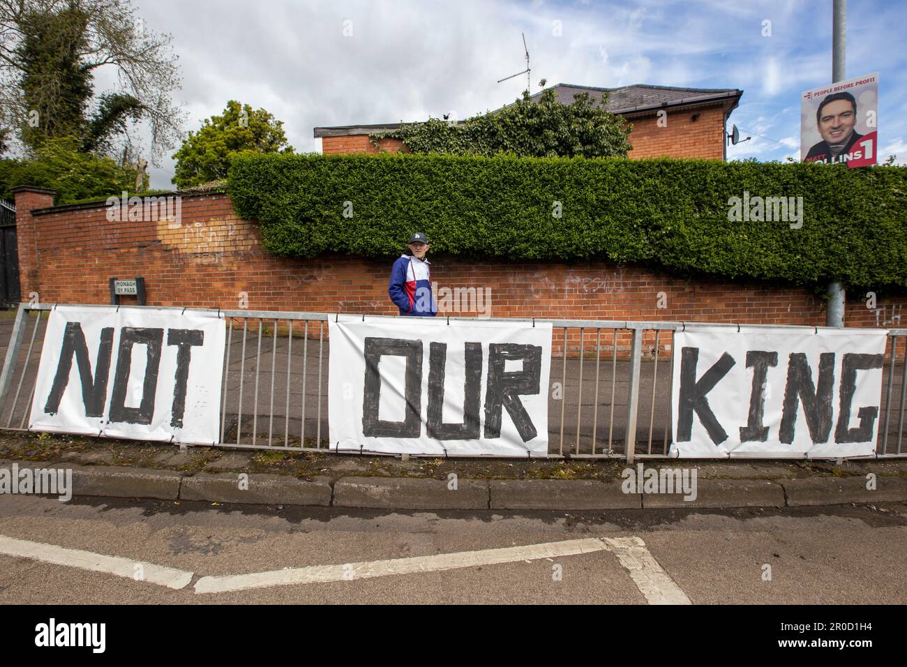 Anti-monarchy signs on the railings of the Monagh By Pass roundabout in ...