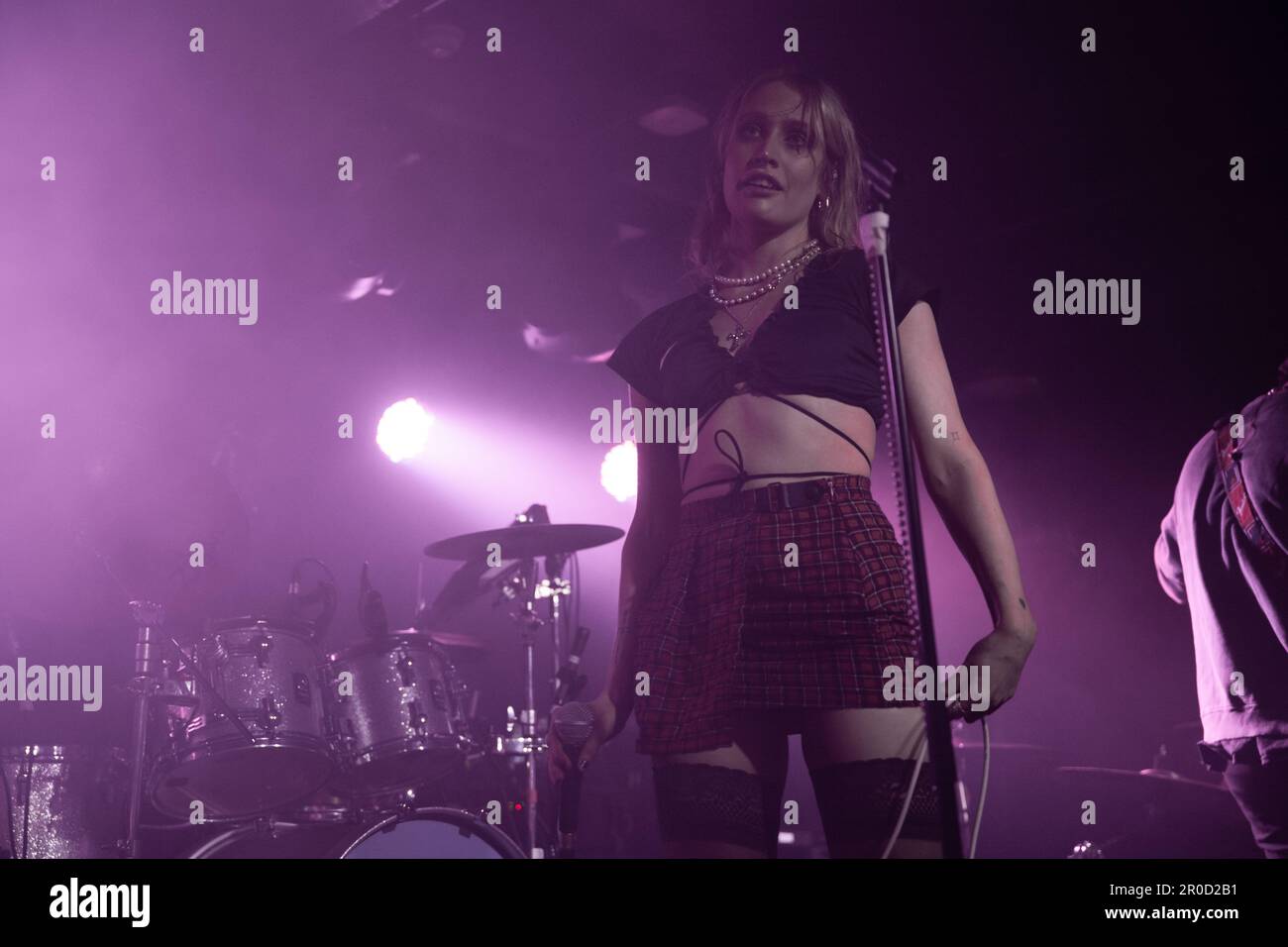 Lizzy Farrell live at manchester academy uk 25th april 2023 Stock Photo ...