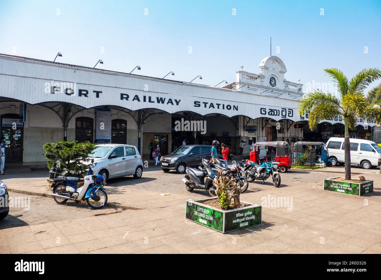Colombo Fort railway station ,Sri Lanka, Ceylon Stock Photo - Alamy