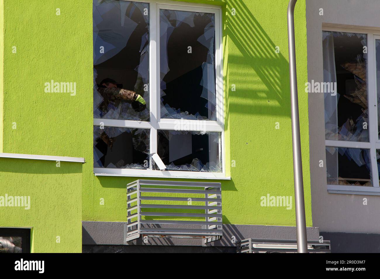 Non Exclusive: KYIV, UKRAINE - MAY 08, 2023 - Shattered windows of a ...