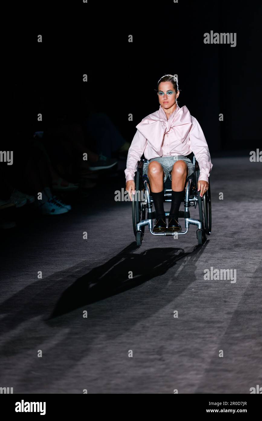 Chica modelo hi-res stock photography and images - Alamy