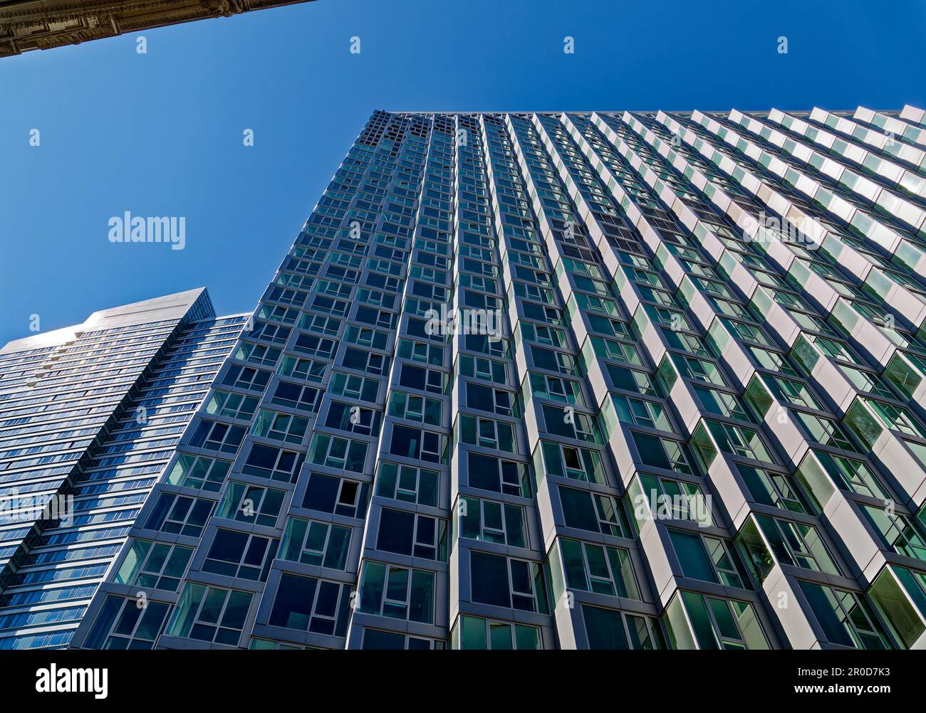 VIA 57 West Apartments represents a new building type – courtscraper ...