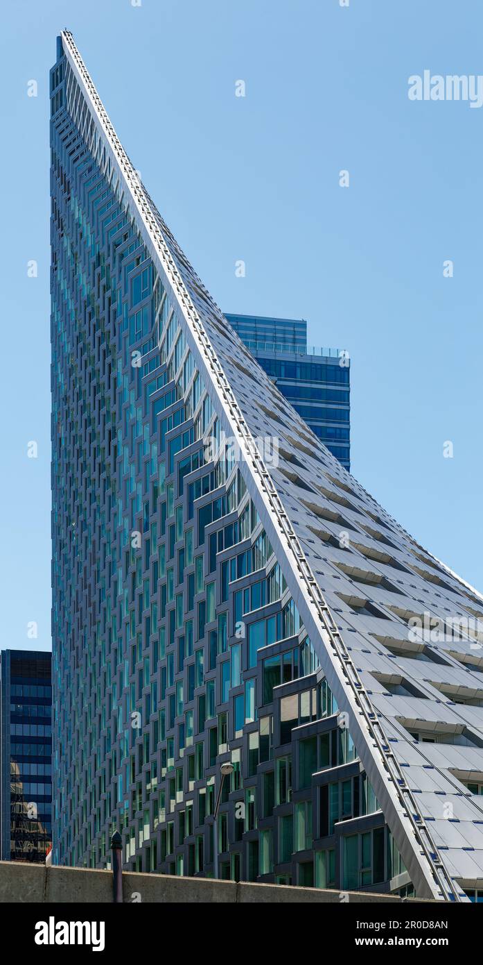 VIA 57 West Apartments represents a new building type – courtscraper ...