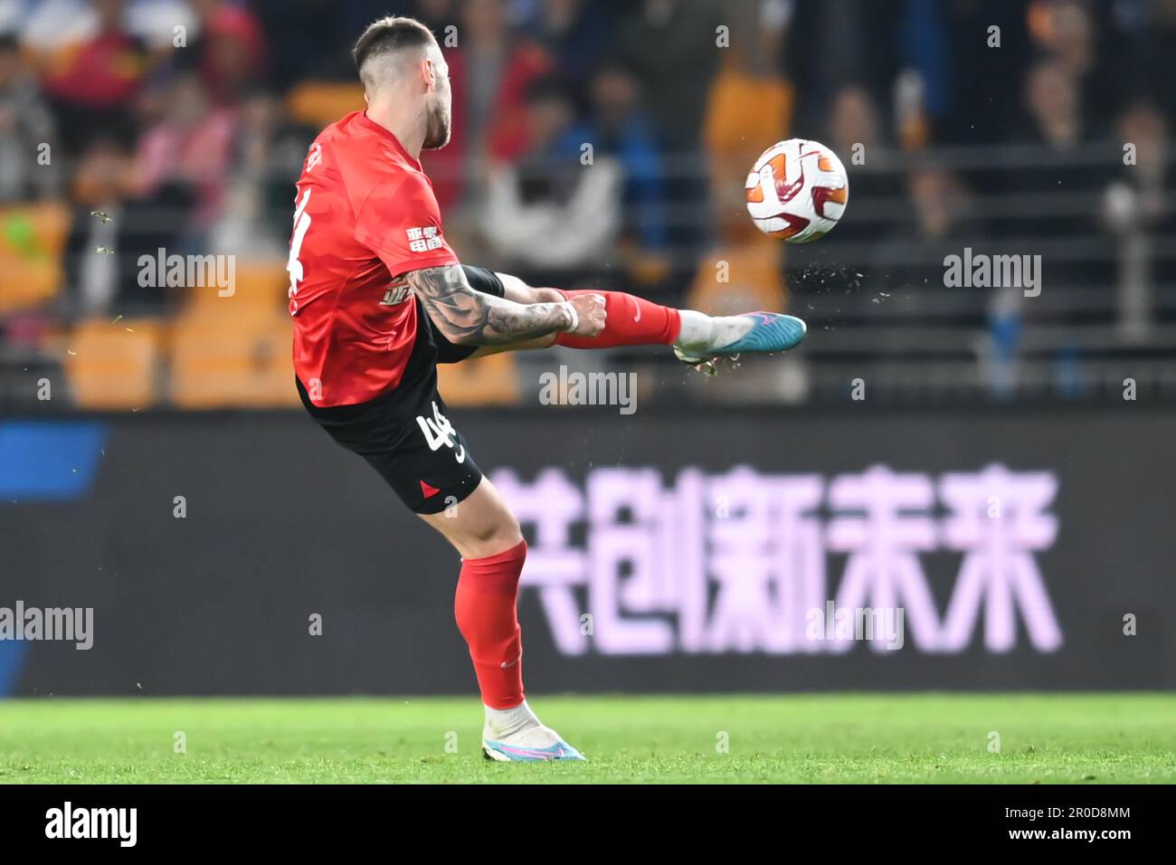 Changchun Yatai Football Club defeated Nantong Zhiyun Football Club ...