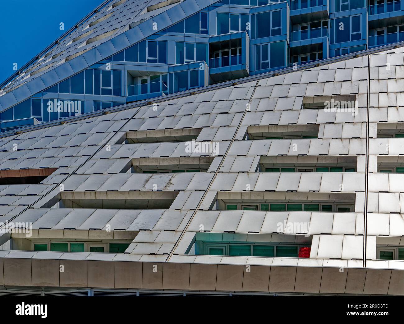 VIA 57 West Apartments represents a new building type – courtscraper ...