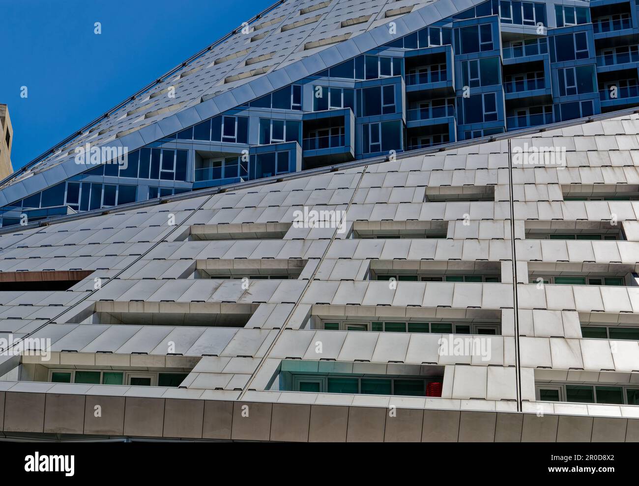 VIA 57 West Apartments represents a new building type – courtscraper ...