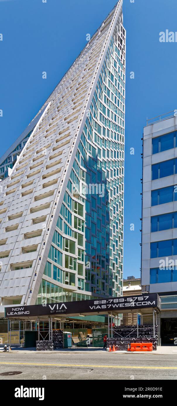 VIA 57 West Apartments represents a new building type – courtscraper ...