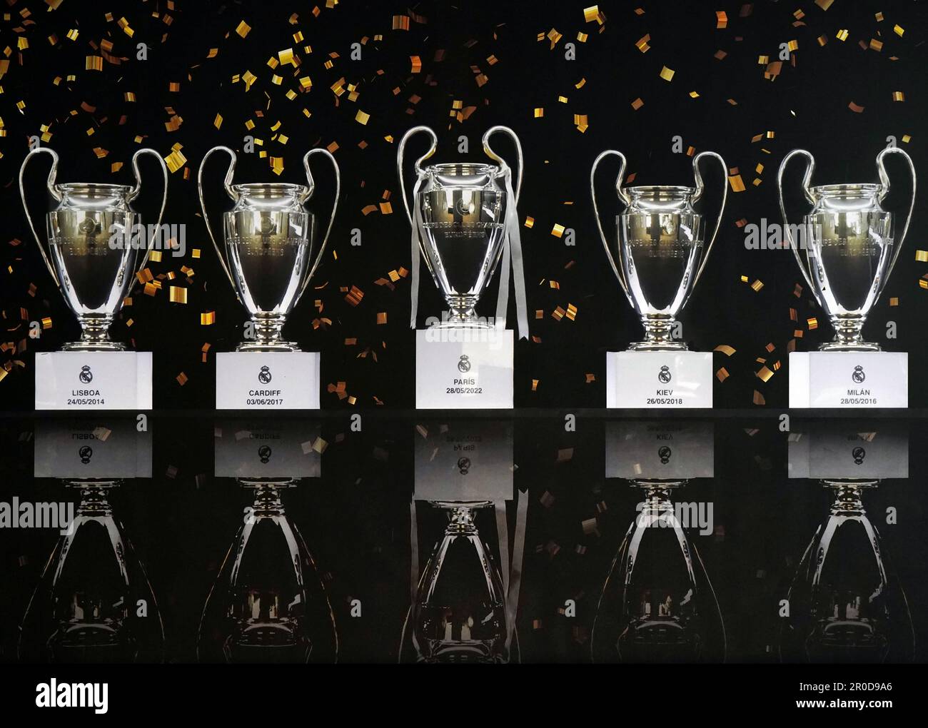 Real madrid soccer poster hi-res stock photography and images - Alamy