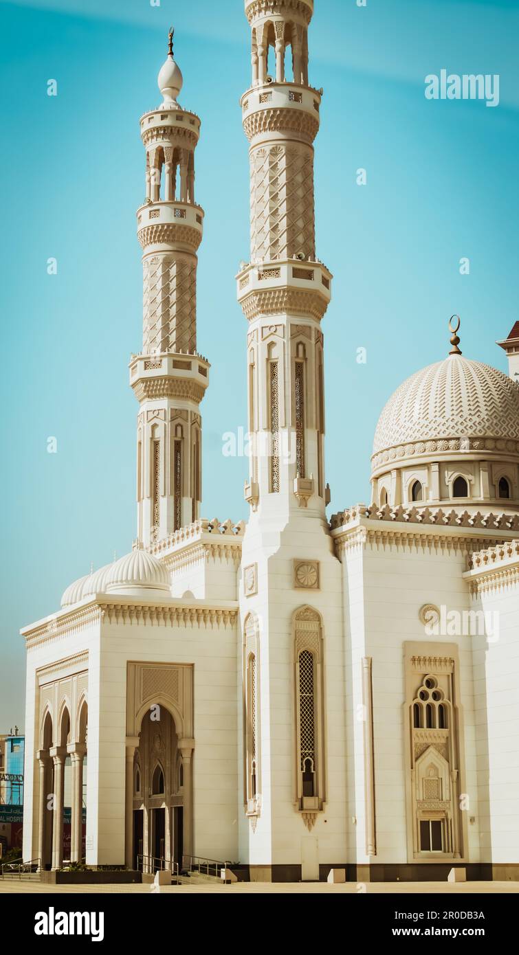 Sharjah city mosque Stock Photo - Alamy