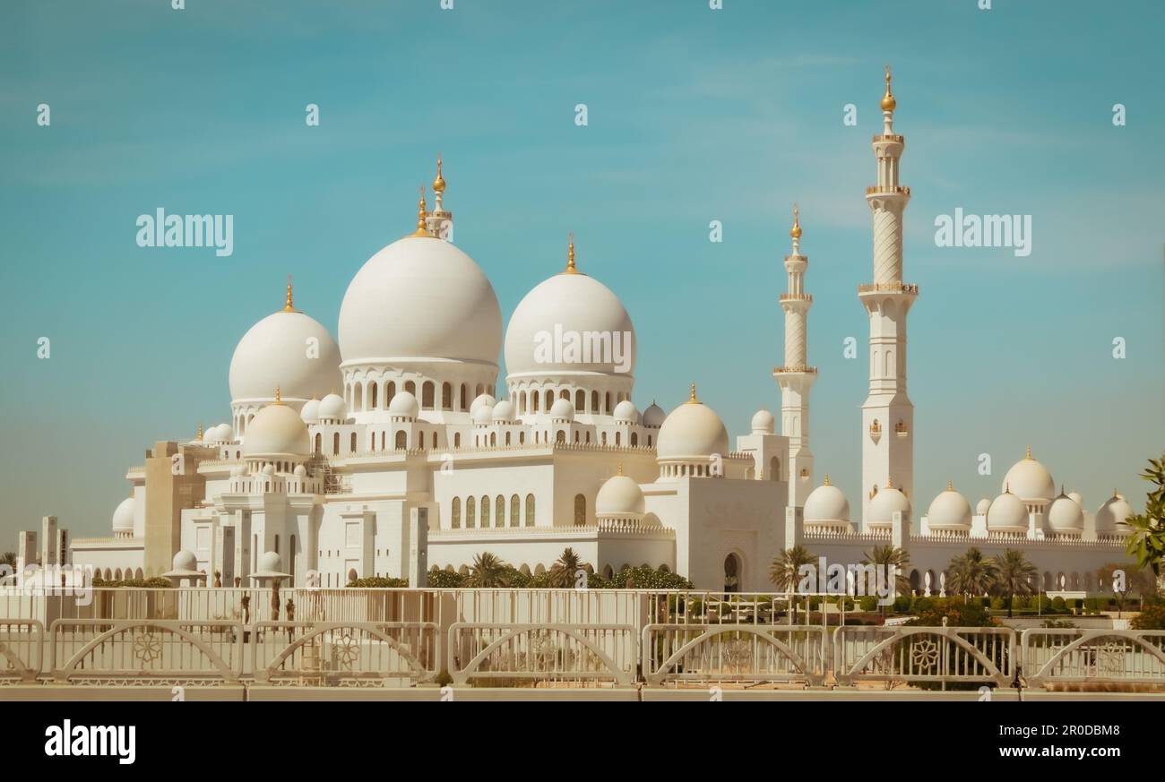 Grand mosque Sheikh Zayed Stock Photo - Alamy