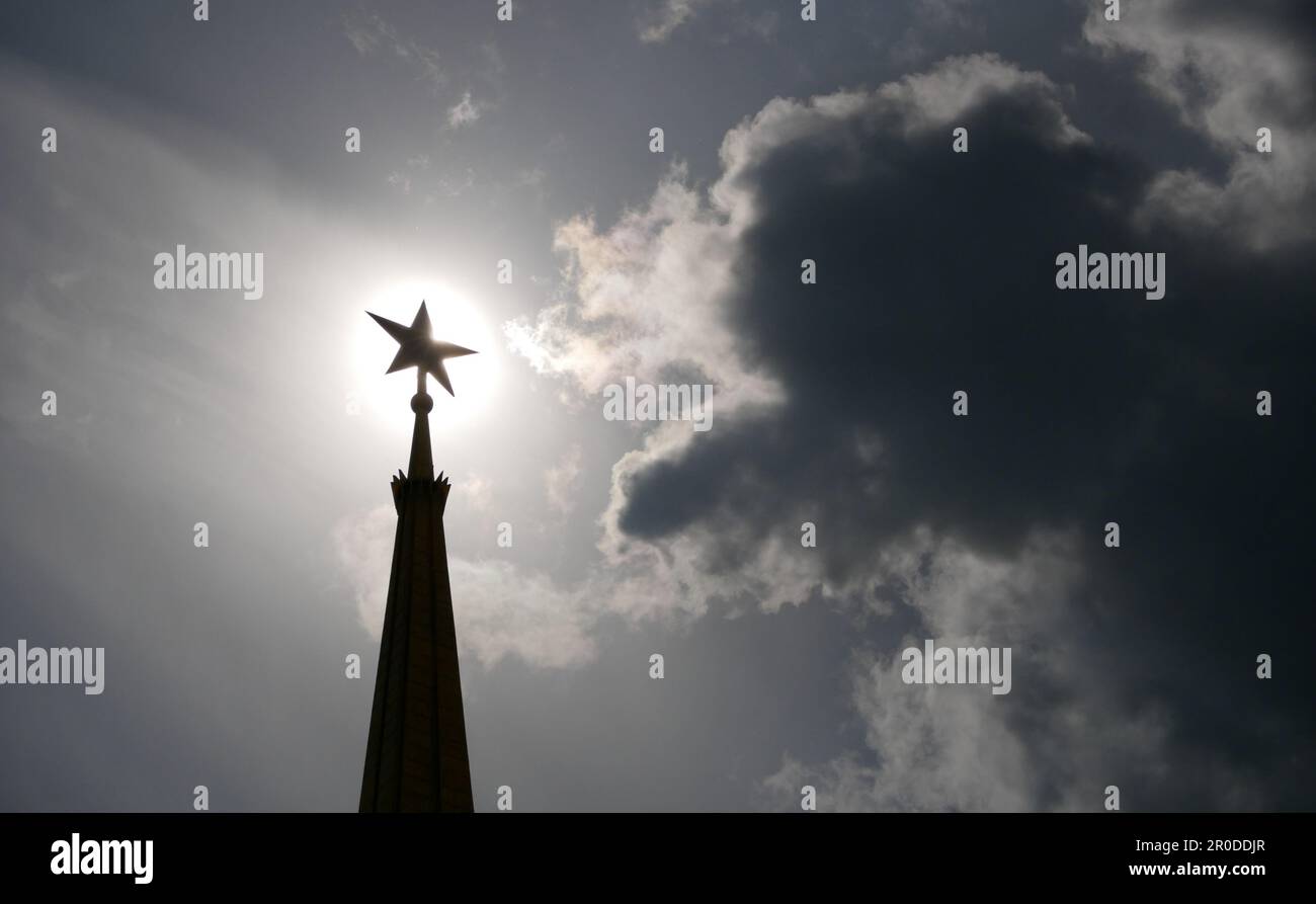 Star on building hi-res stock photography and images - Alamy