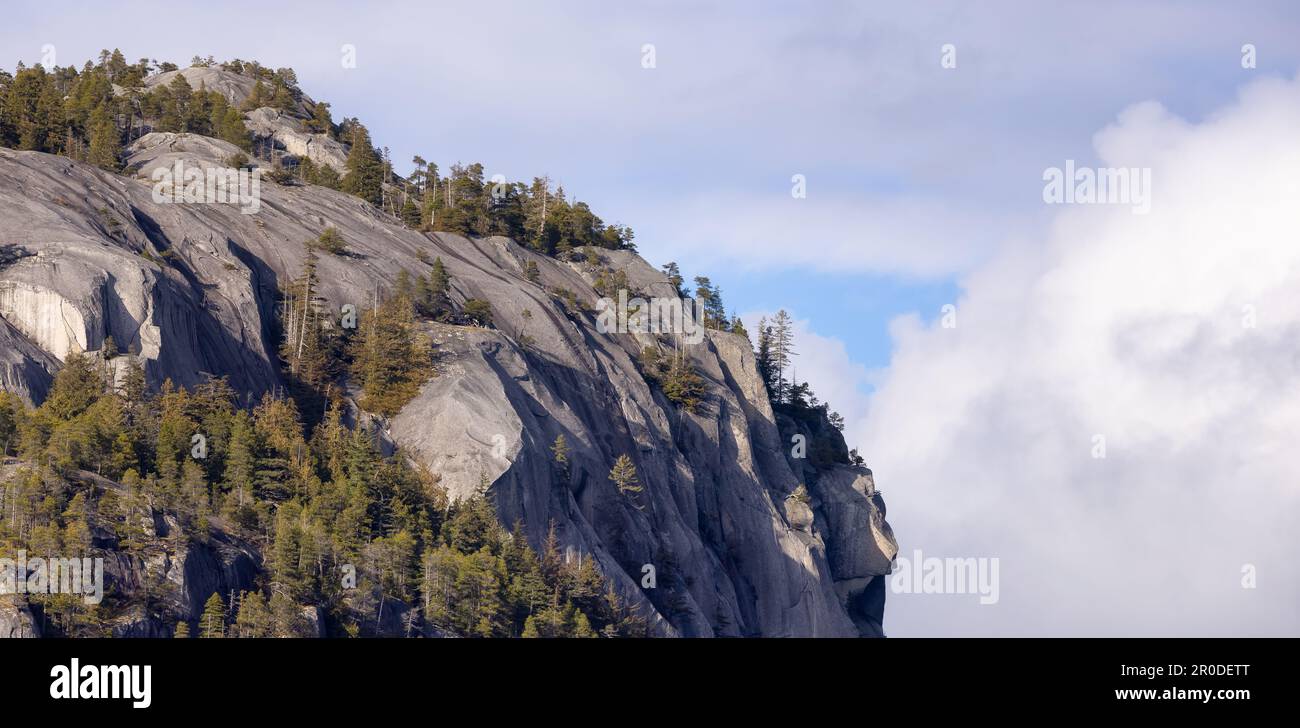 Cliffs of the squamish chief hi-res stock photography and images - Alamy