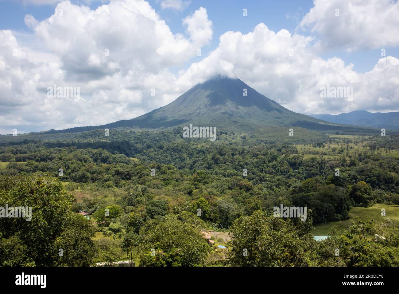 Arenal Volcano, Costa Rica Stock Photo - Alamy