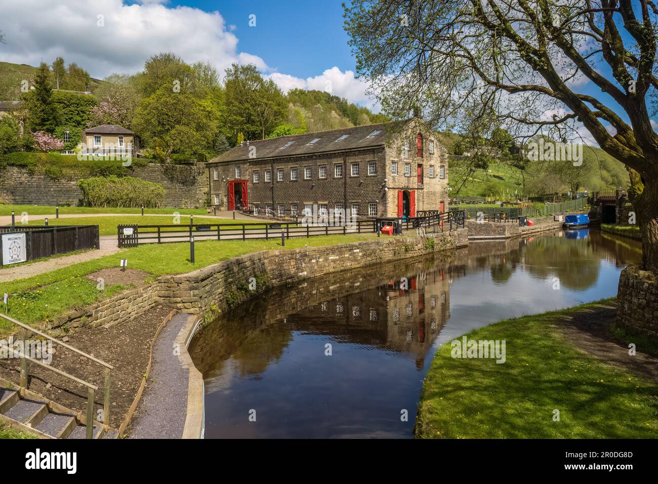 Standedge tunnel peak district hi-res stock photography and images - Alamy