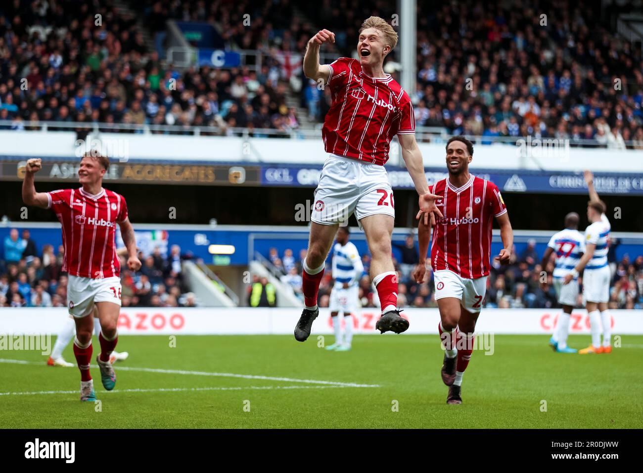 Bristol City's Sam Bell (centre) celebrates scoring their side's second ...