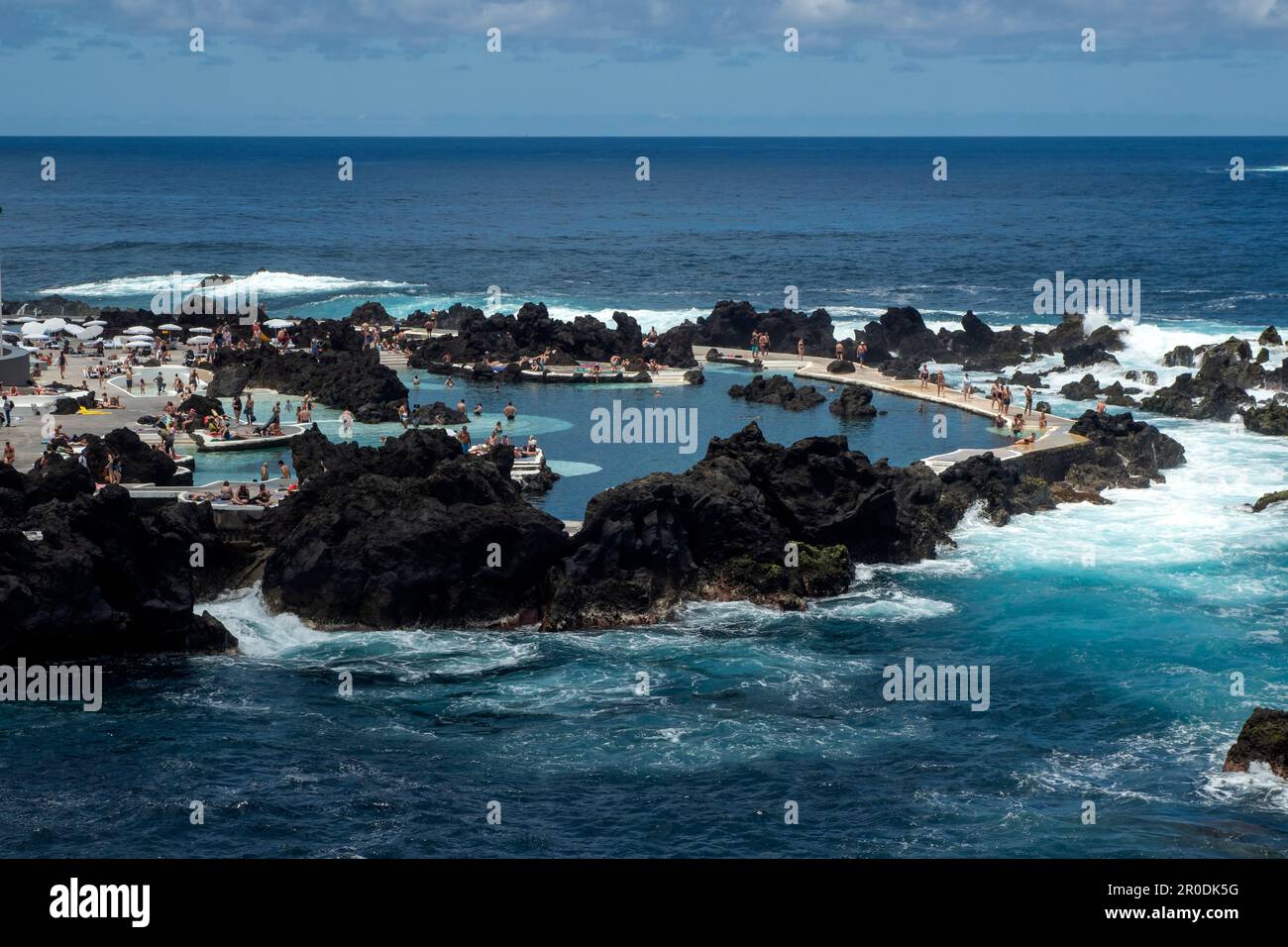 Lava pools hi-res stock photography and images - Alamy