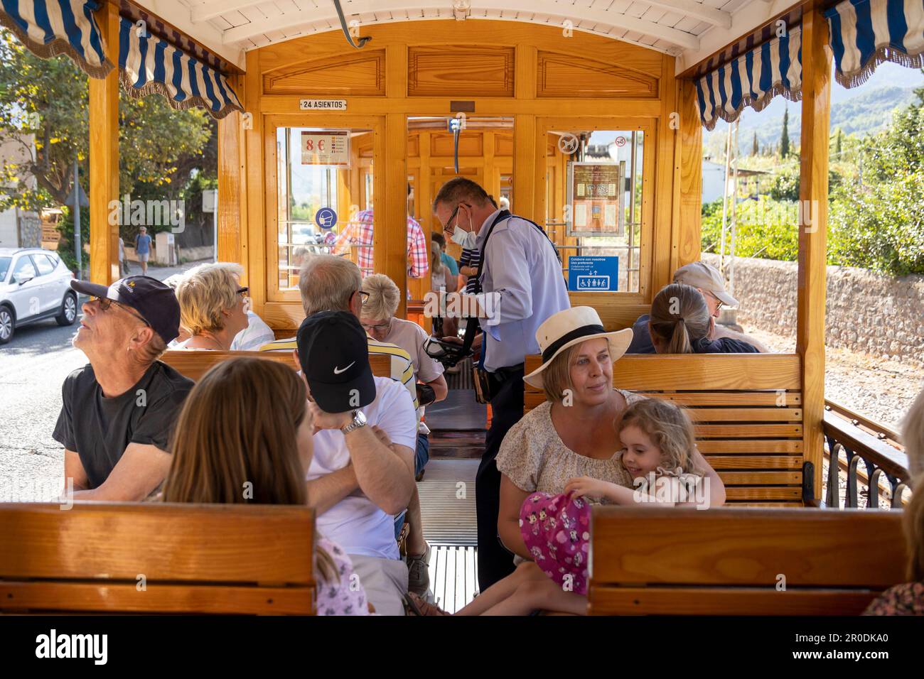 Carriage interior, Ferrocarril de Sóller, Railway of Sollor, Port de ...