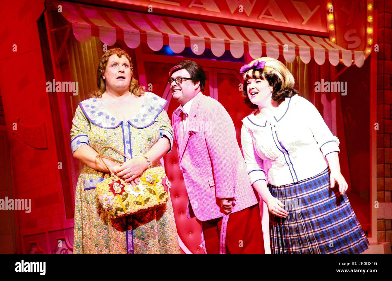 School 1960s uk hi-res stock photography and images - Alamy