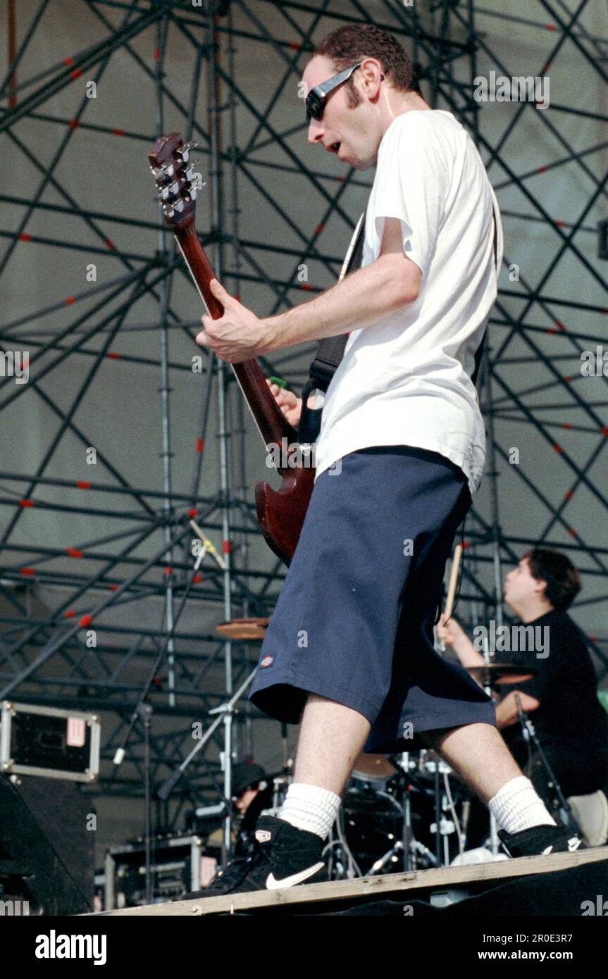 Milan Italy 1996-07-11 : Greg Hetson of American punk band Bad Religion ...