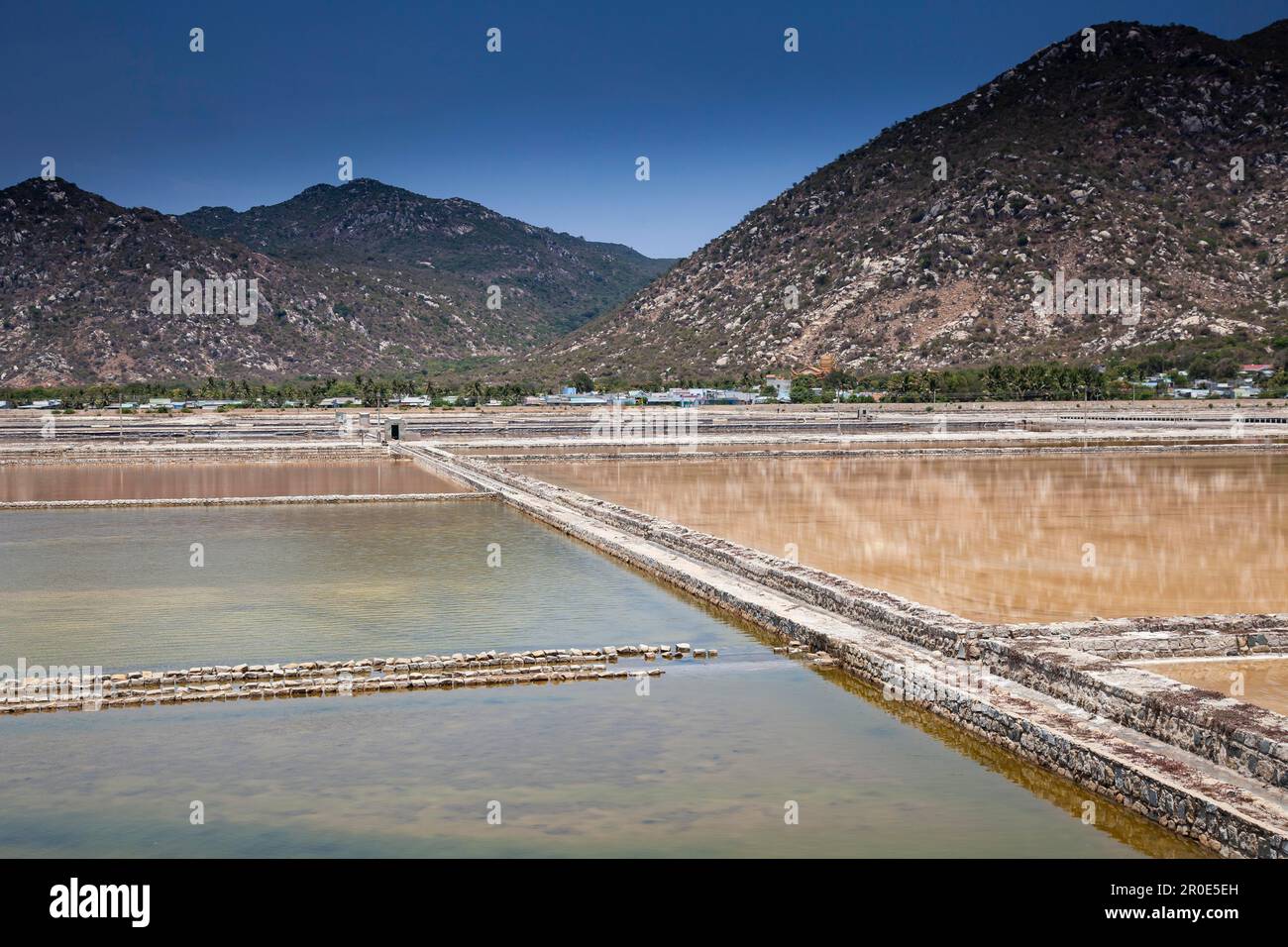 Vietnam salt hi-res stock photography and images - Alamy