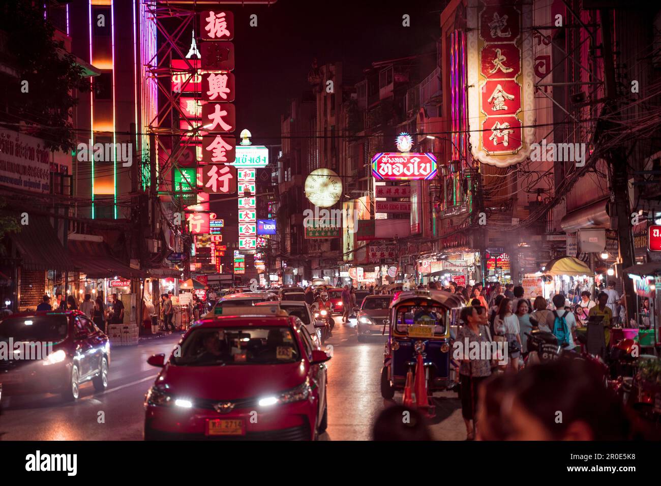 Yaowarat road area hi-res stock photography and images - Alamy