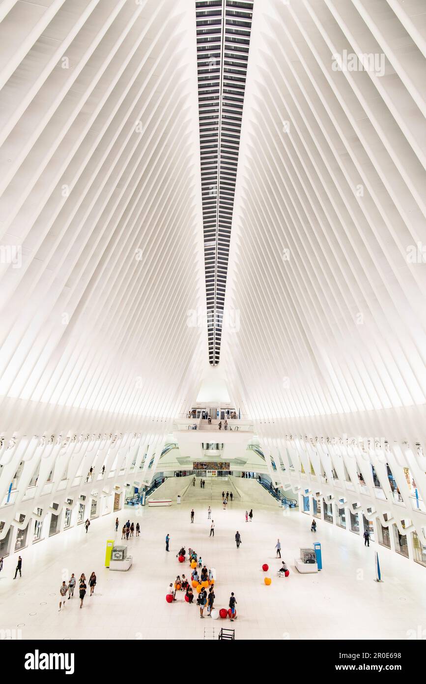 'Oculus' station (architect Santiago Calatrava) at Ground Zero, New ...