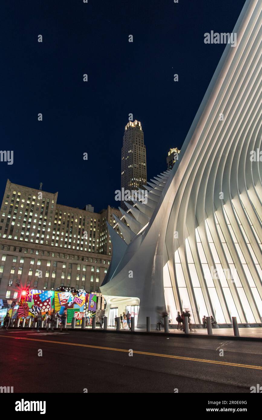 'Oculus' station (architect Santiago Calatrava) at Ground Zero, New ...