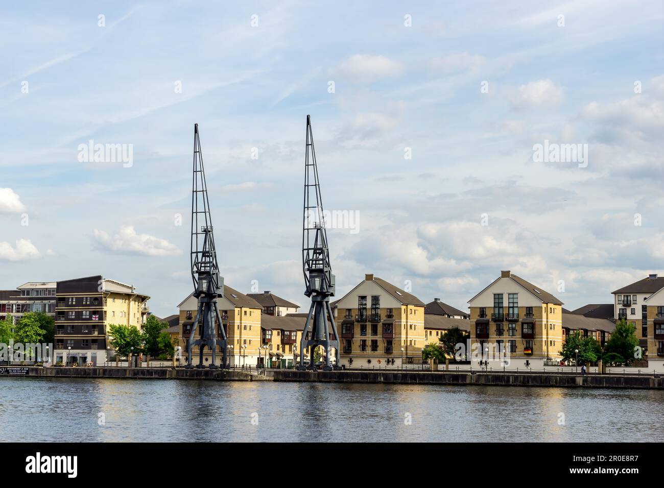 Old dockside hi-res stock photography and images - Alamy