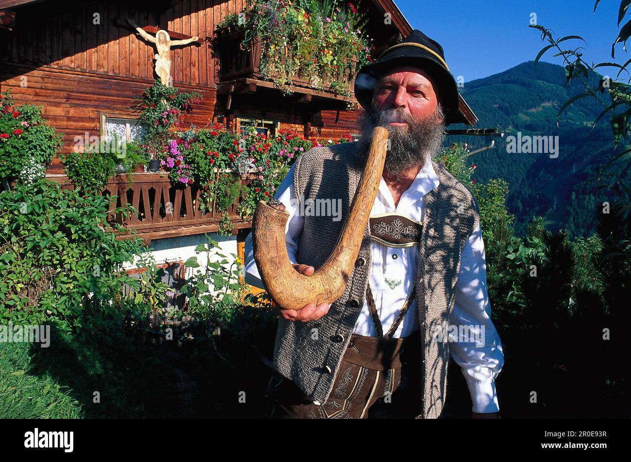 Bergbauer, Zell am See Oesterreich Stock Photo - Alamy